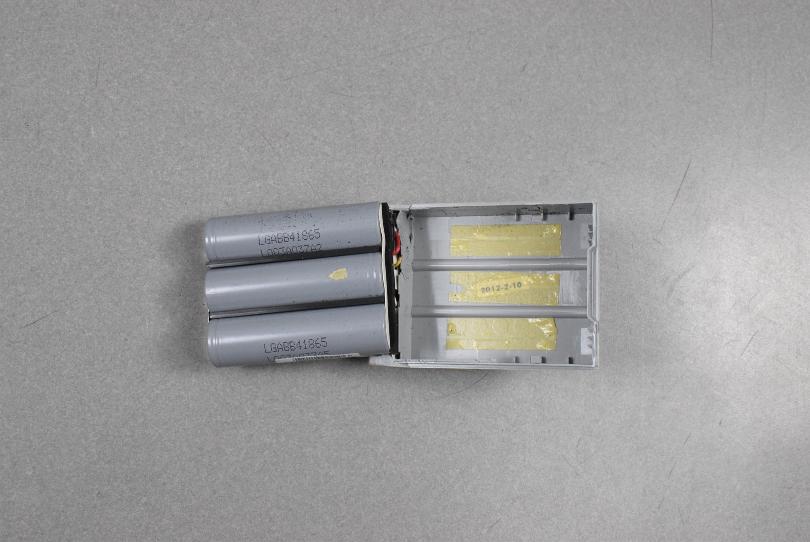 Mixed 2.6Ah 18650 Cells in Grey Modem Packs – Battery Clearing House